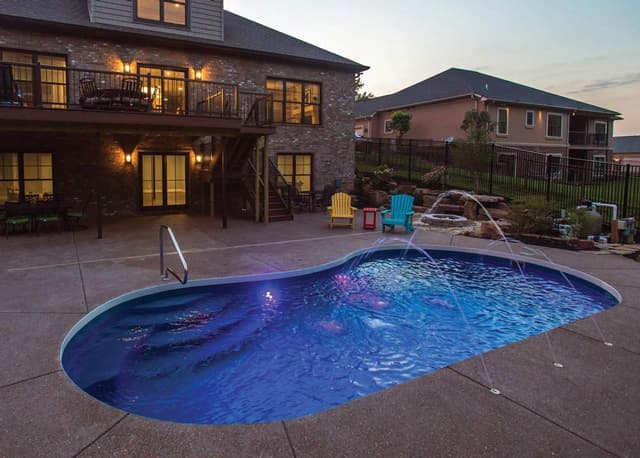 Crown Pools - Premium Fiberglass Pool Contractor | Calcasieu, Acadia ...